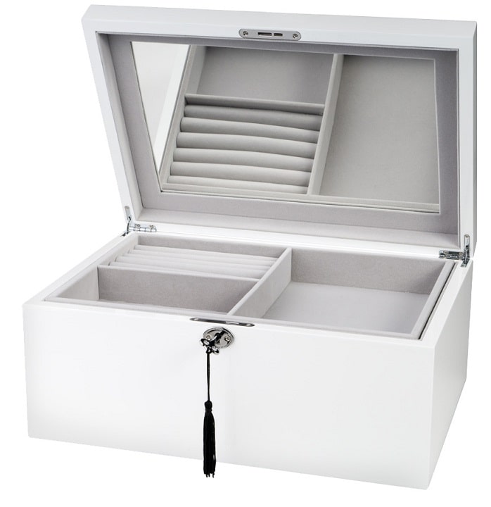 Tasteful Multiple-Compartment Lockable Jewellery Box